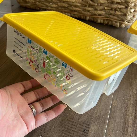 Tupperware | Kitchen | Tupperware Fridgesmart Medium | Poshmark